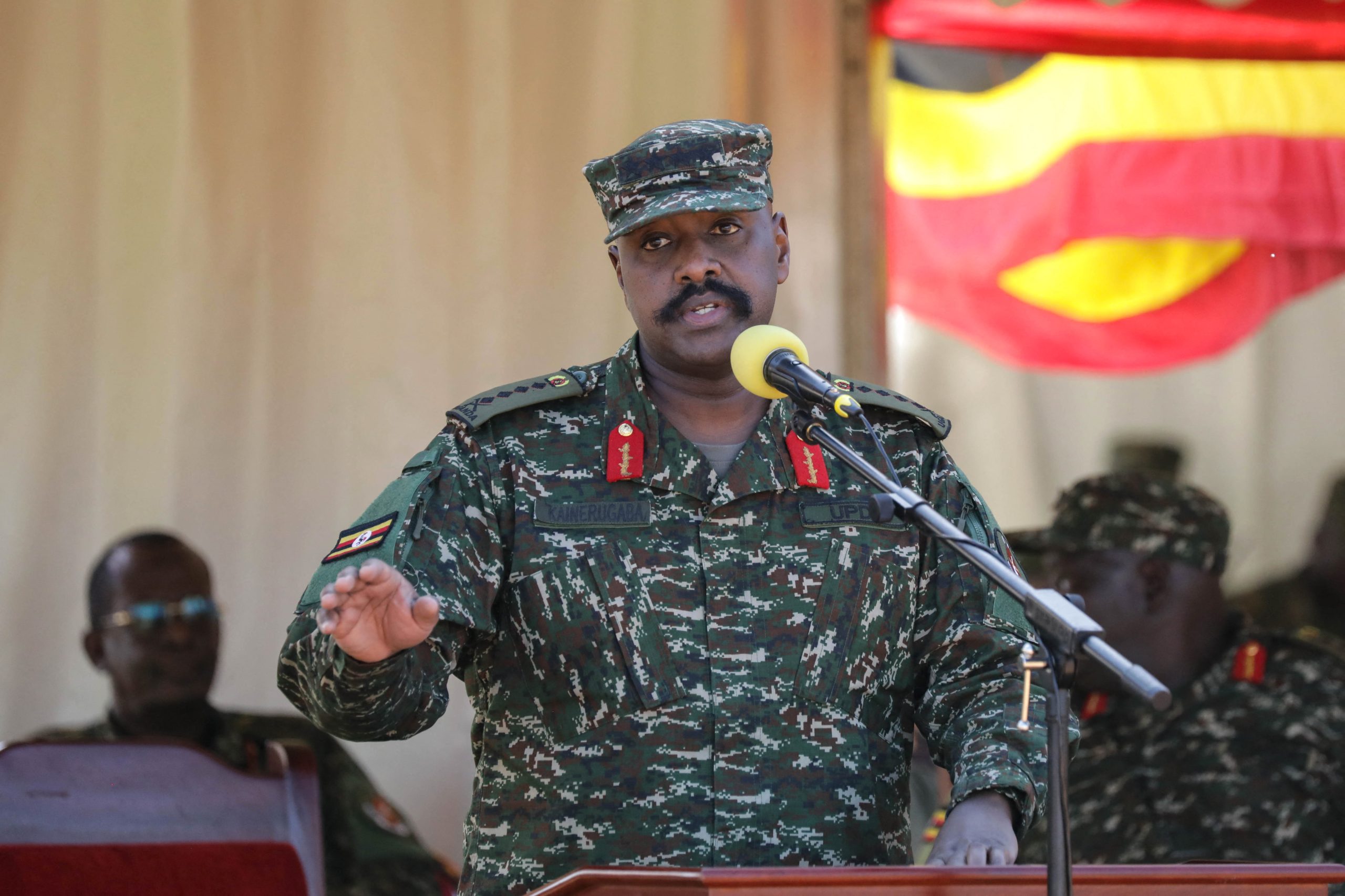 Uganda: Museveni’s heir threatens to kill Bobi Wine