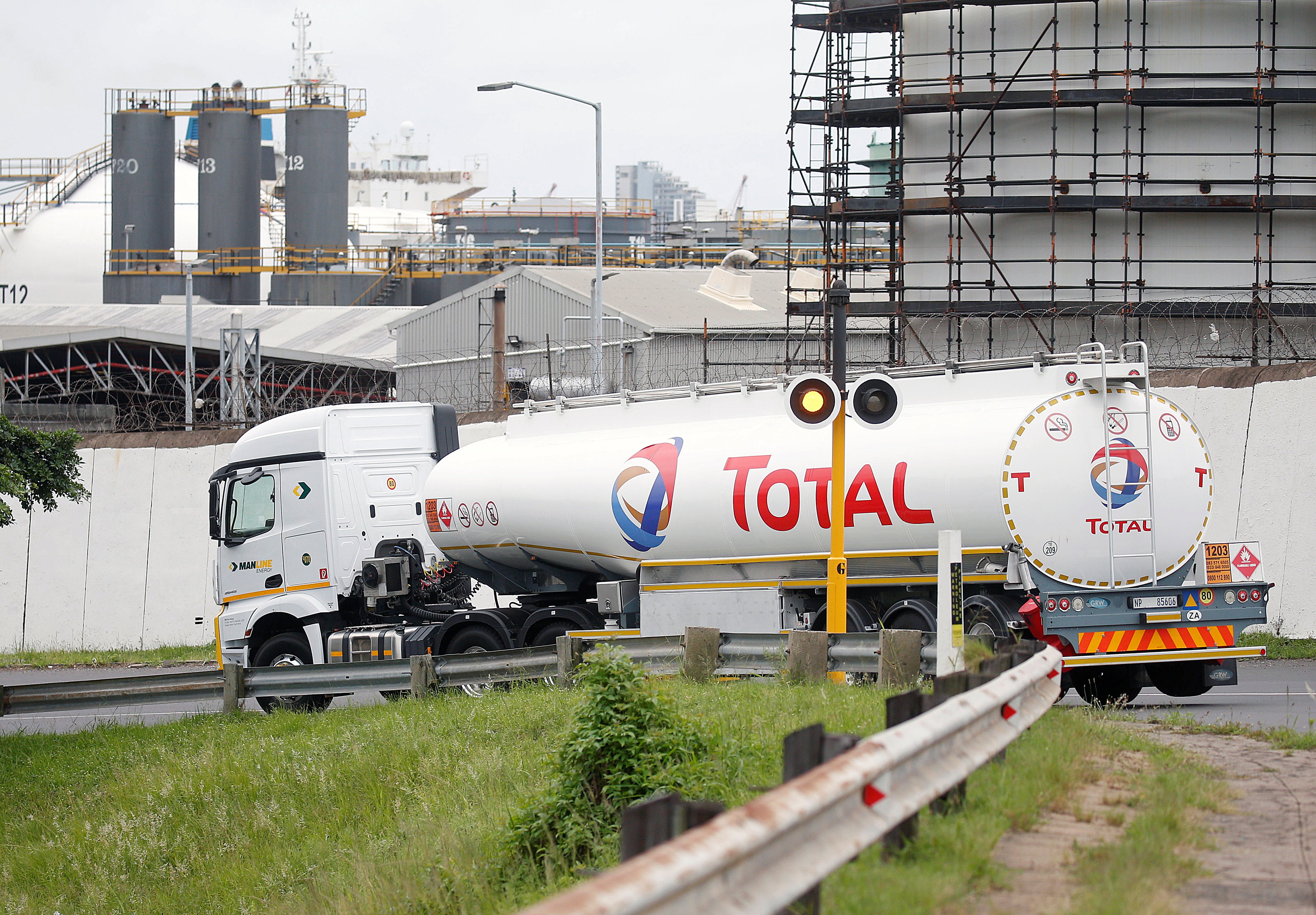 South Africa: Uncertain fate of refineries a risk to local economy ...