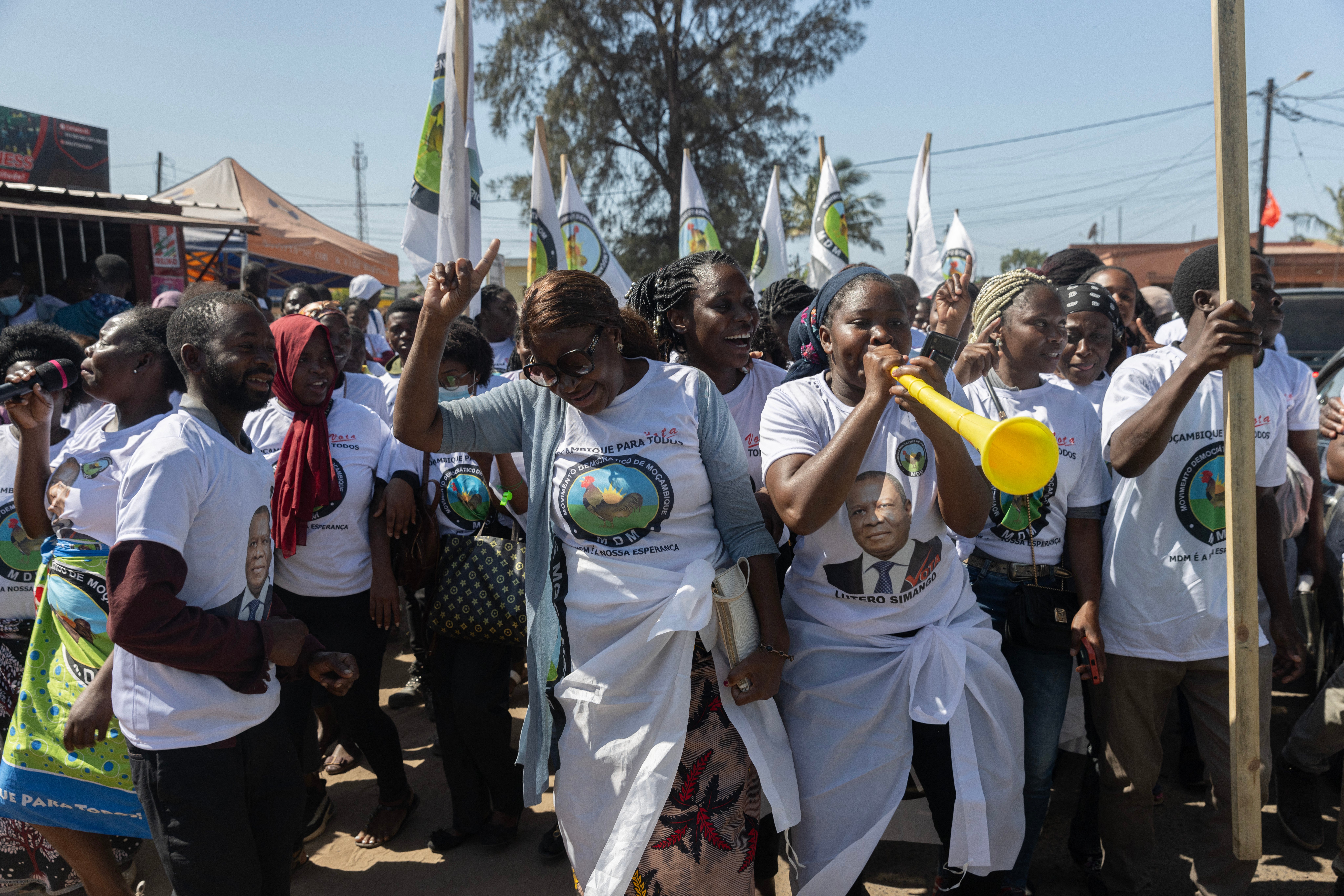 Mozambique kicks off campaigning for October elections