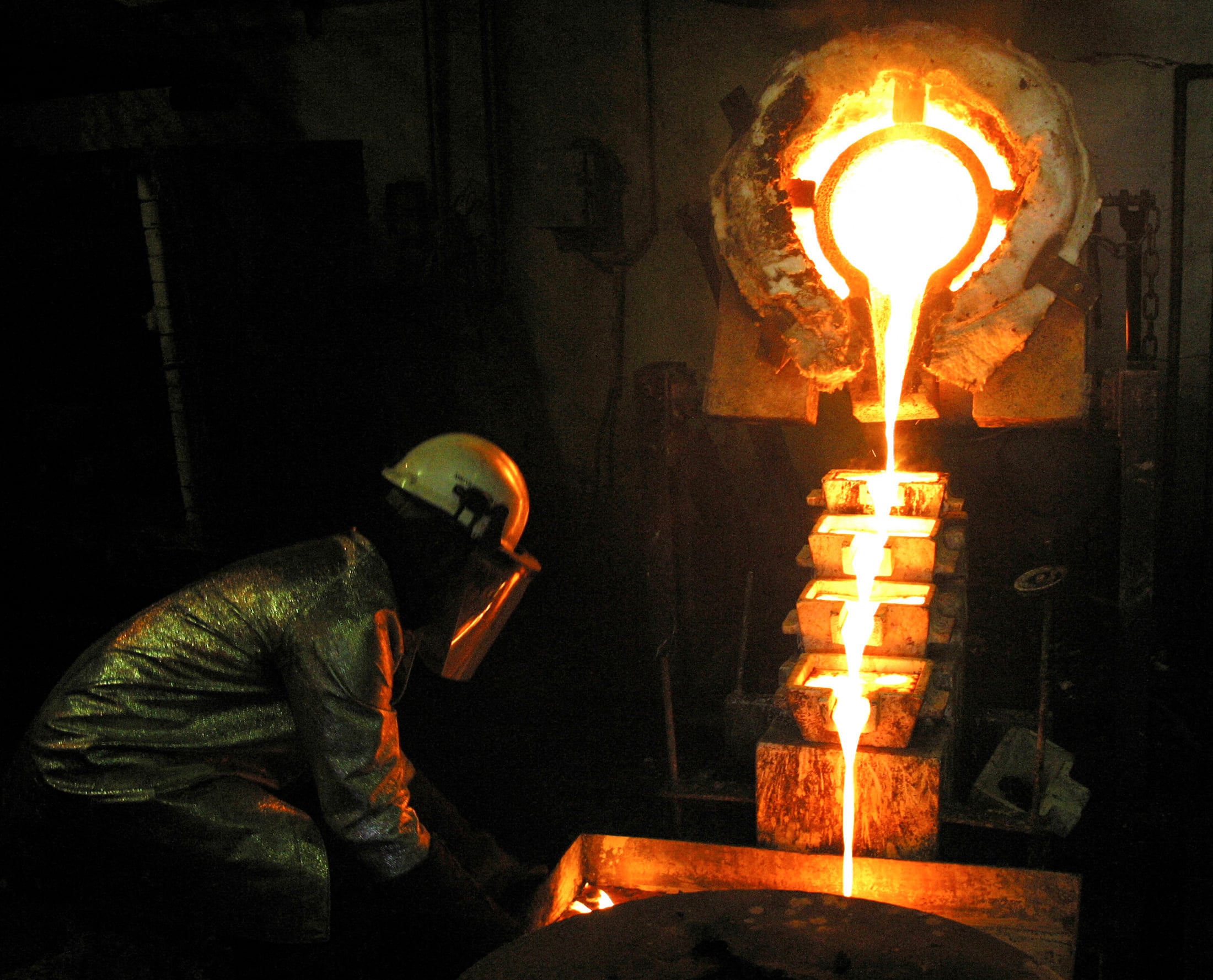 Africa’s central banks chase gold as prices smash $4,000