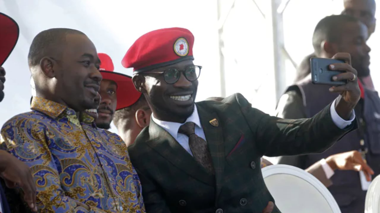 Politics and fashion: the rise of the red beret - The Africa Report.com
