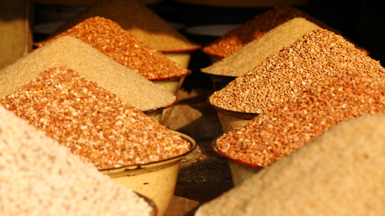 Nigeria: Are the pictures of rice pyramids an election tactic? - The ...